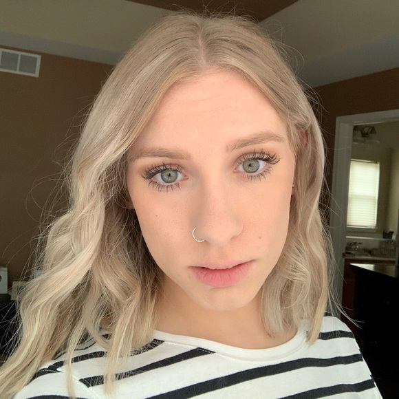 Kaylakoeller's Closet (@kayla_koeller) | Poshmark